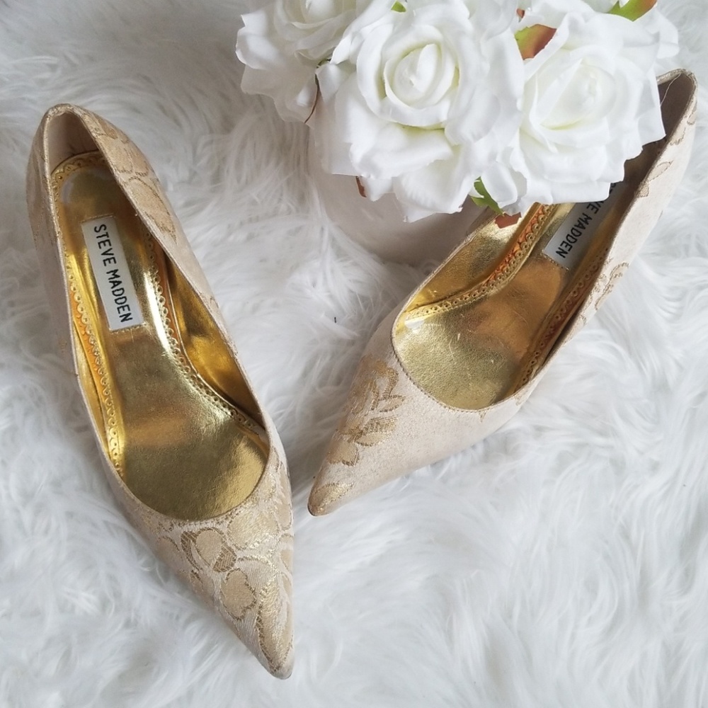 Steve Madden Darring Gold Heels - Gem